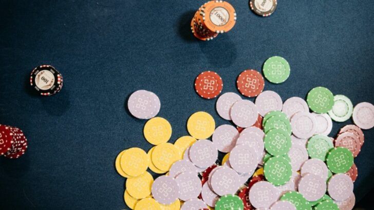 Blackjack Switch Guide and Strategy Book - BlackjackChamp